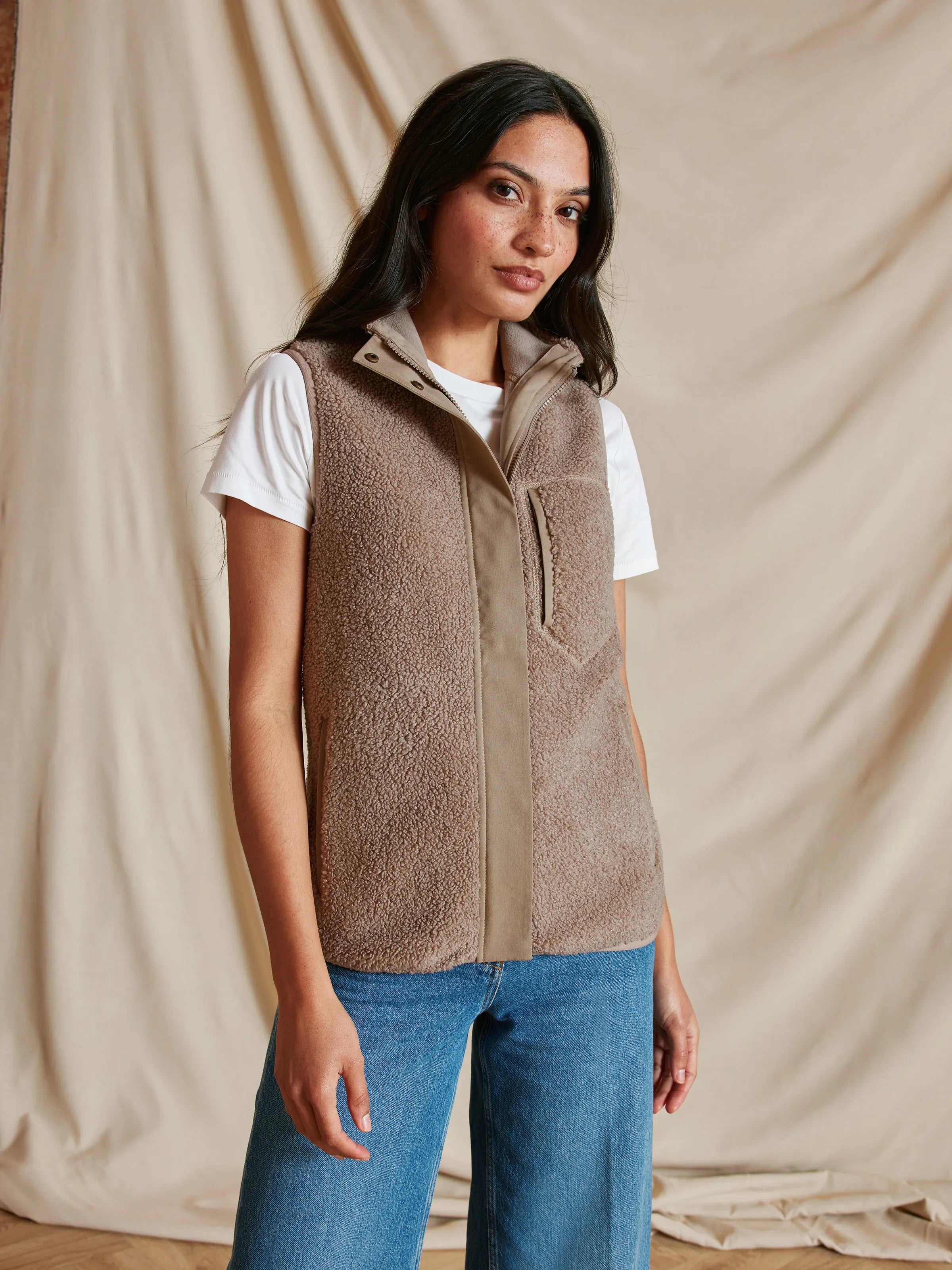 Agnes - Women's Fleece Gilet - Fawn | Fairfax & Favor